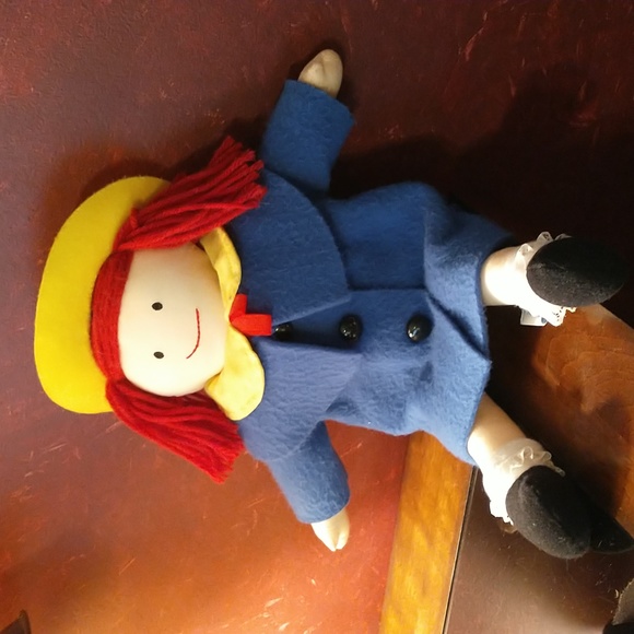 Madeline | Toys | Vintage Madeline Doll 994 Yellow Hat Blue Coat Plush ...